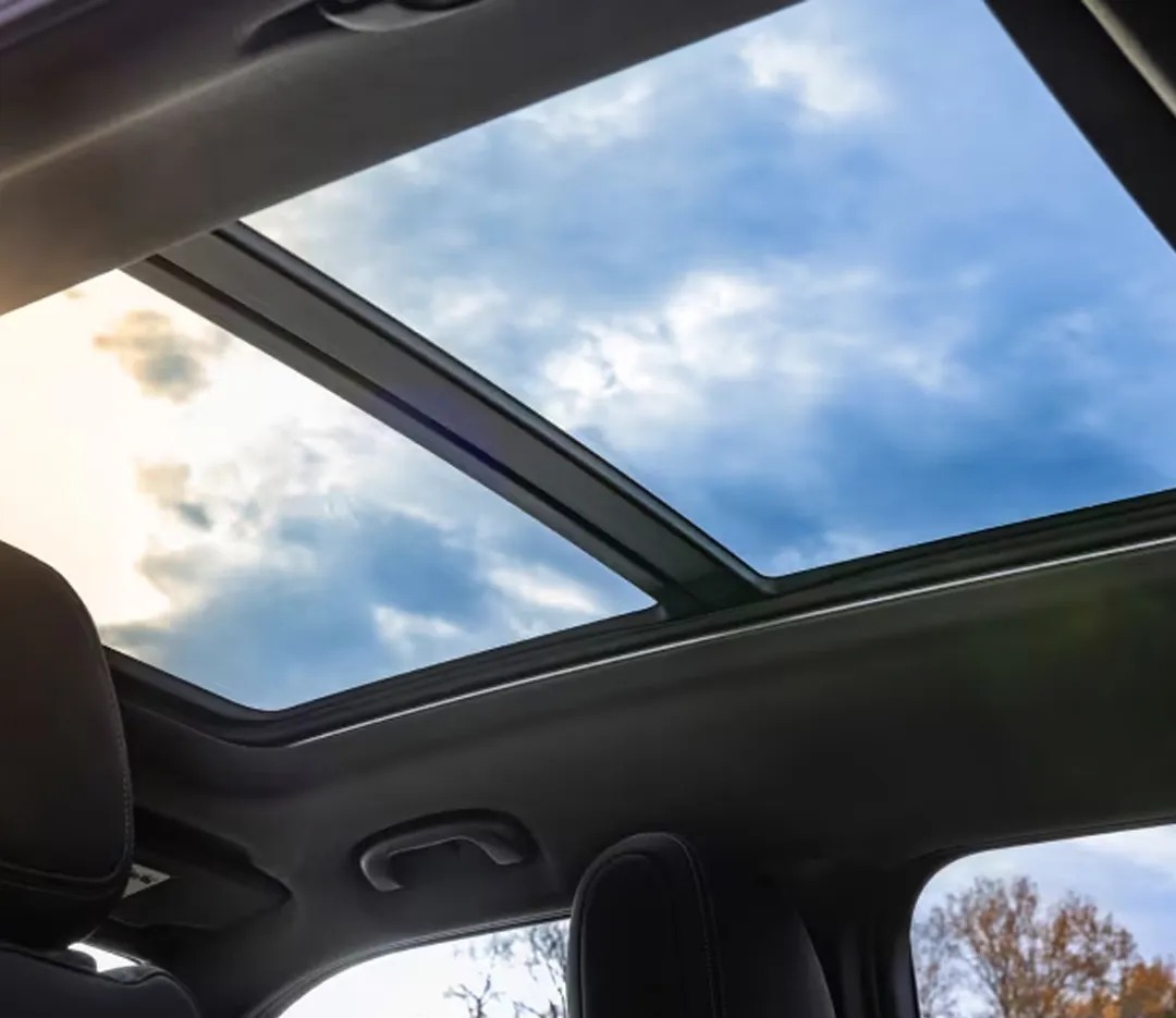 How to Open the Sunroof on Your Chevrolet